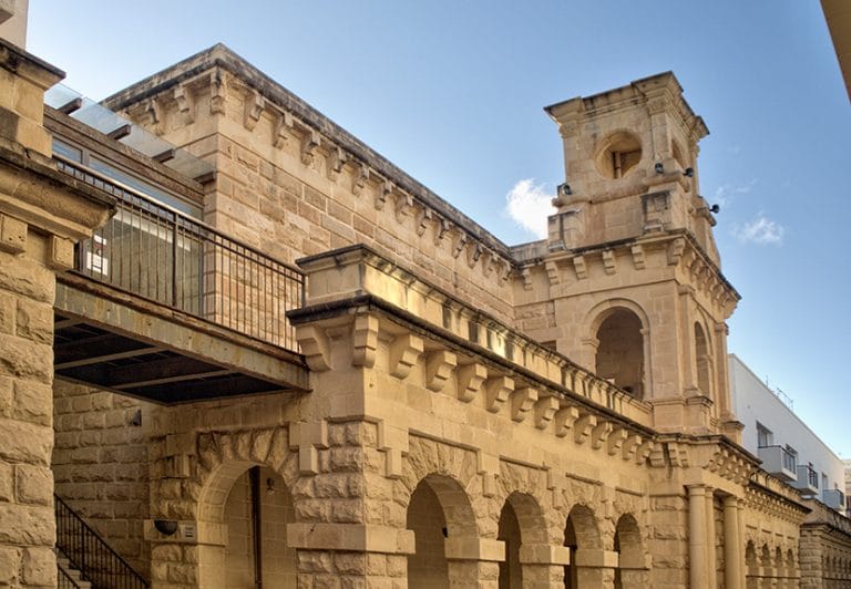 Explore - Tigné Point